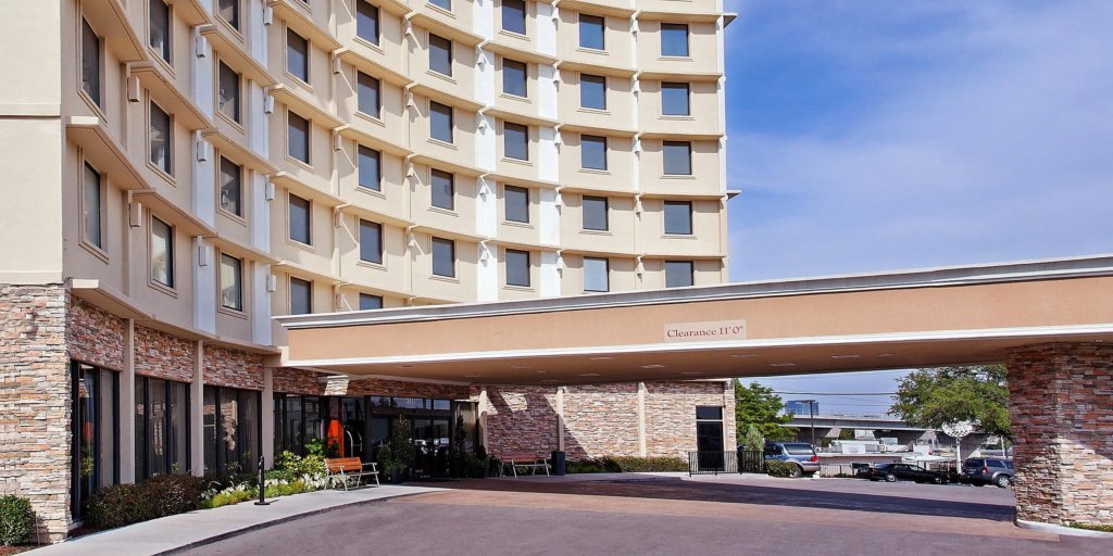 Holiday Inn | Reeder Energy | Reeder Capital Partners